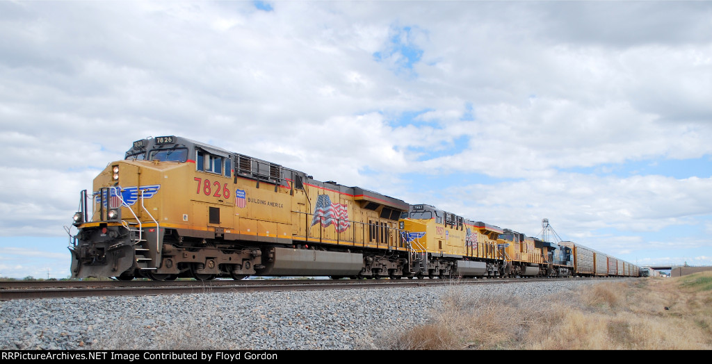 UP 7826 leads east bound UP freight